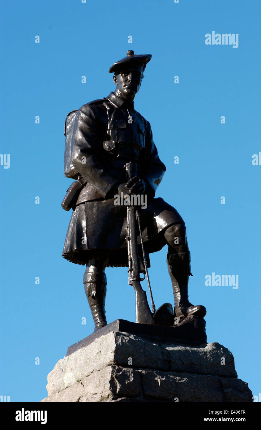 World war one german soldier statue hi-res stock photography and images ...