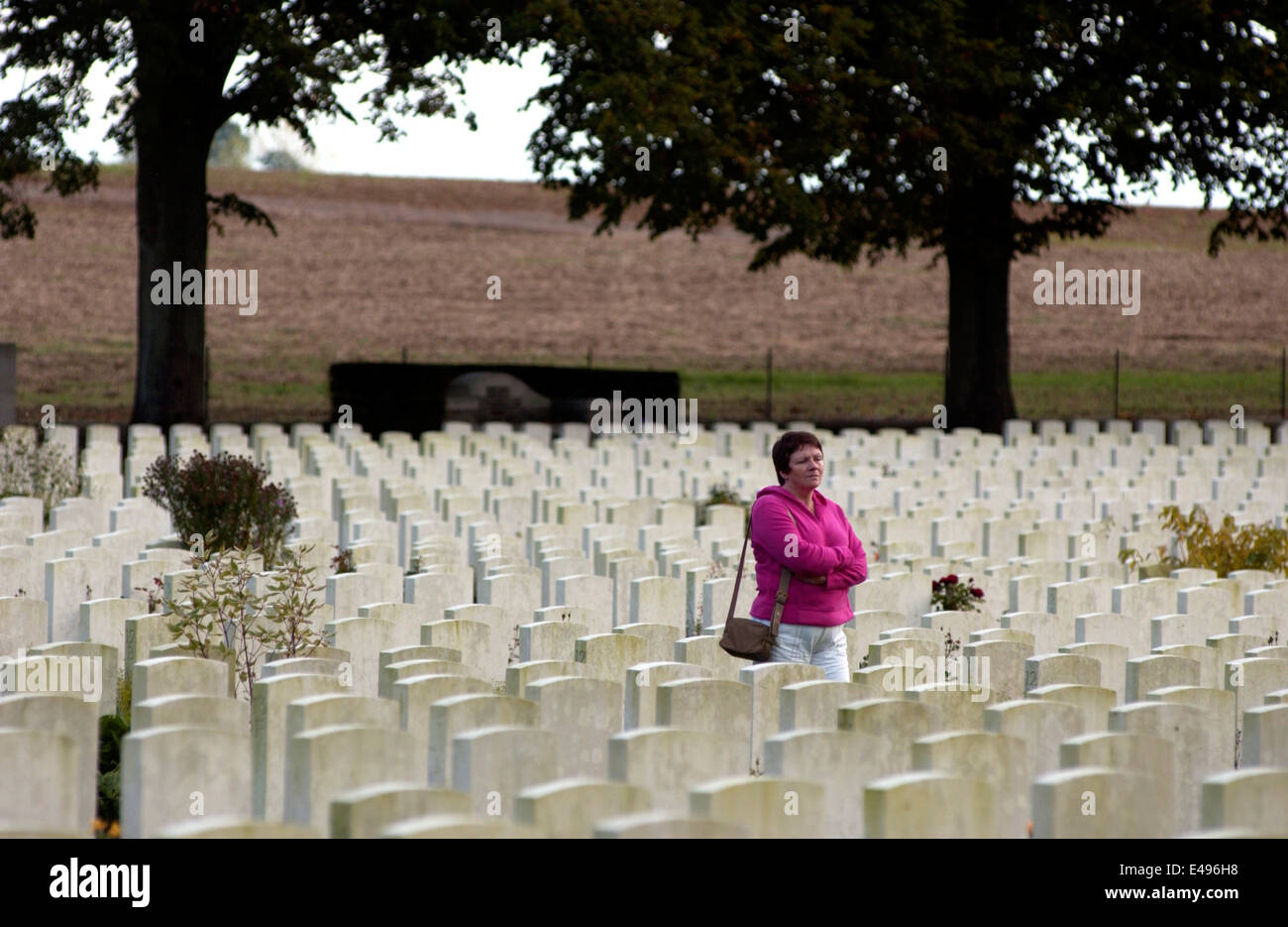 Huge war cemetery High Resolution Stock Photography and Images - Alamy