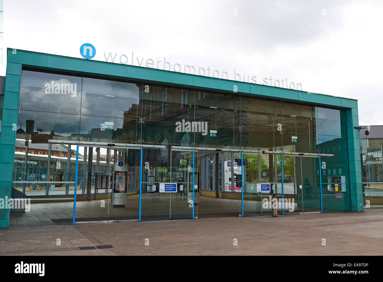 Wolverhampton bus station hi-res stock photography and images - Alamy