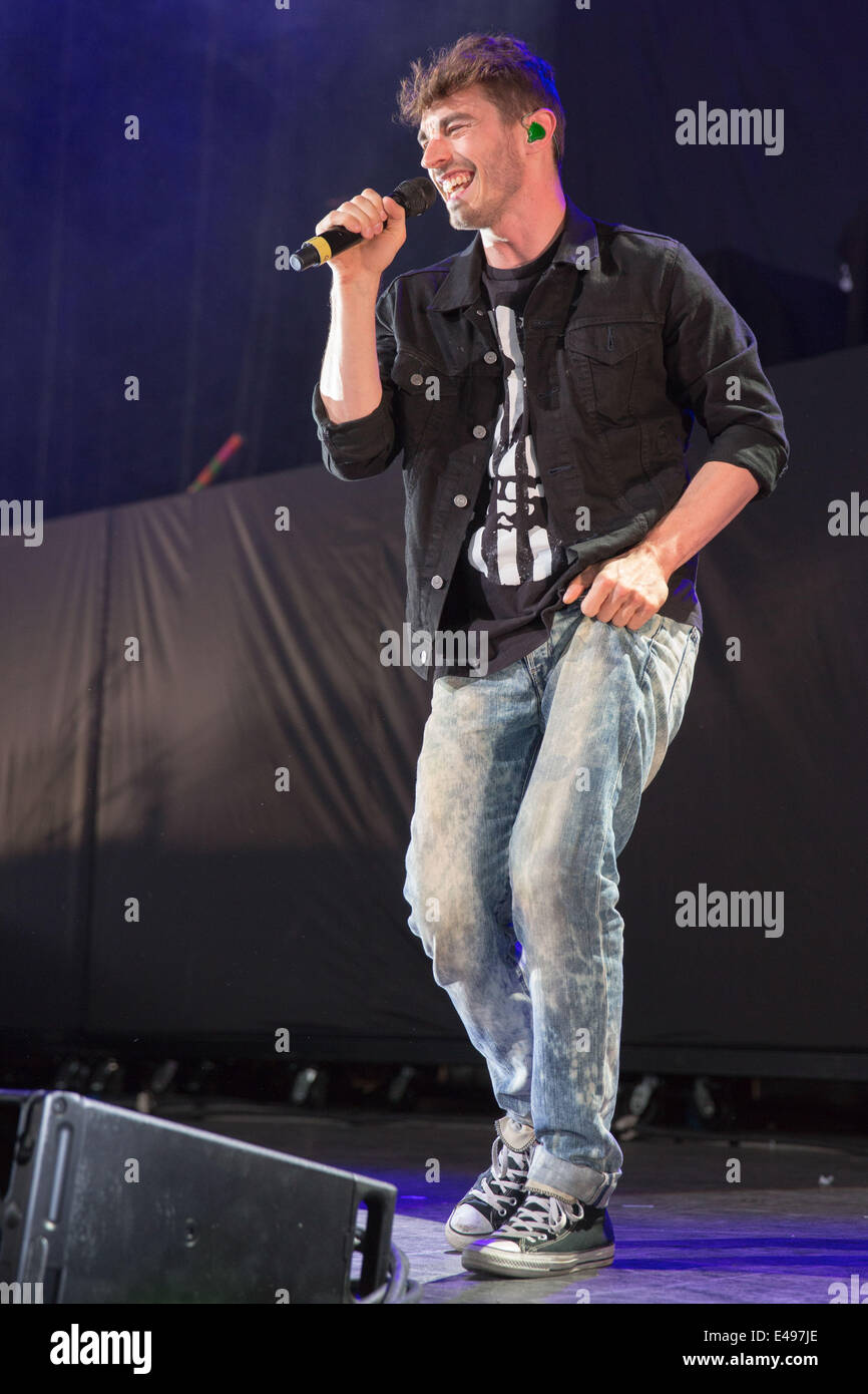 David boyd singer hi-res stock photography and images - Alamy