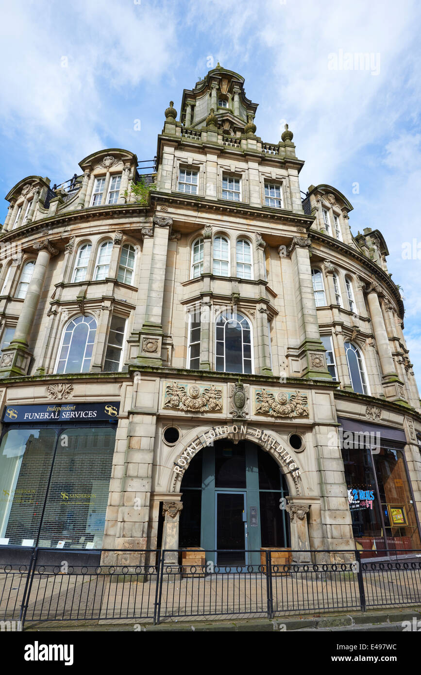 Royal london buildings hi-res stock photography and images - Alamy