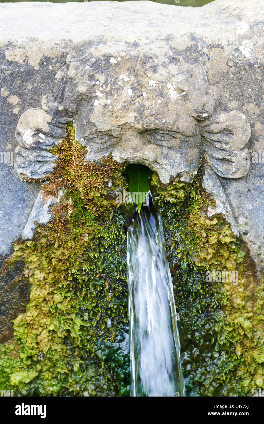 Holy Well Southam Warwickshire UK Stock Photo - Alamy