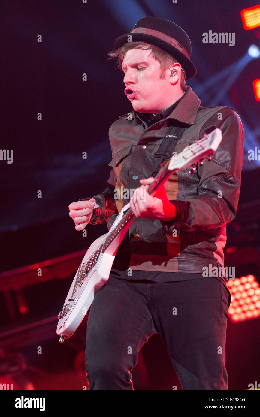 Patrick stump 2014 hi-res stock photography and images - Alamy