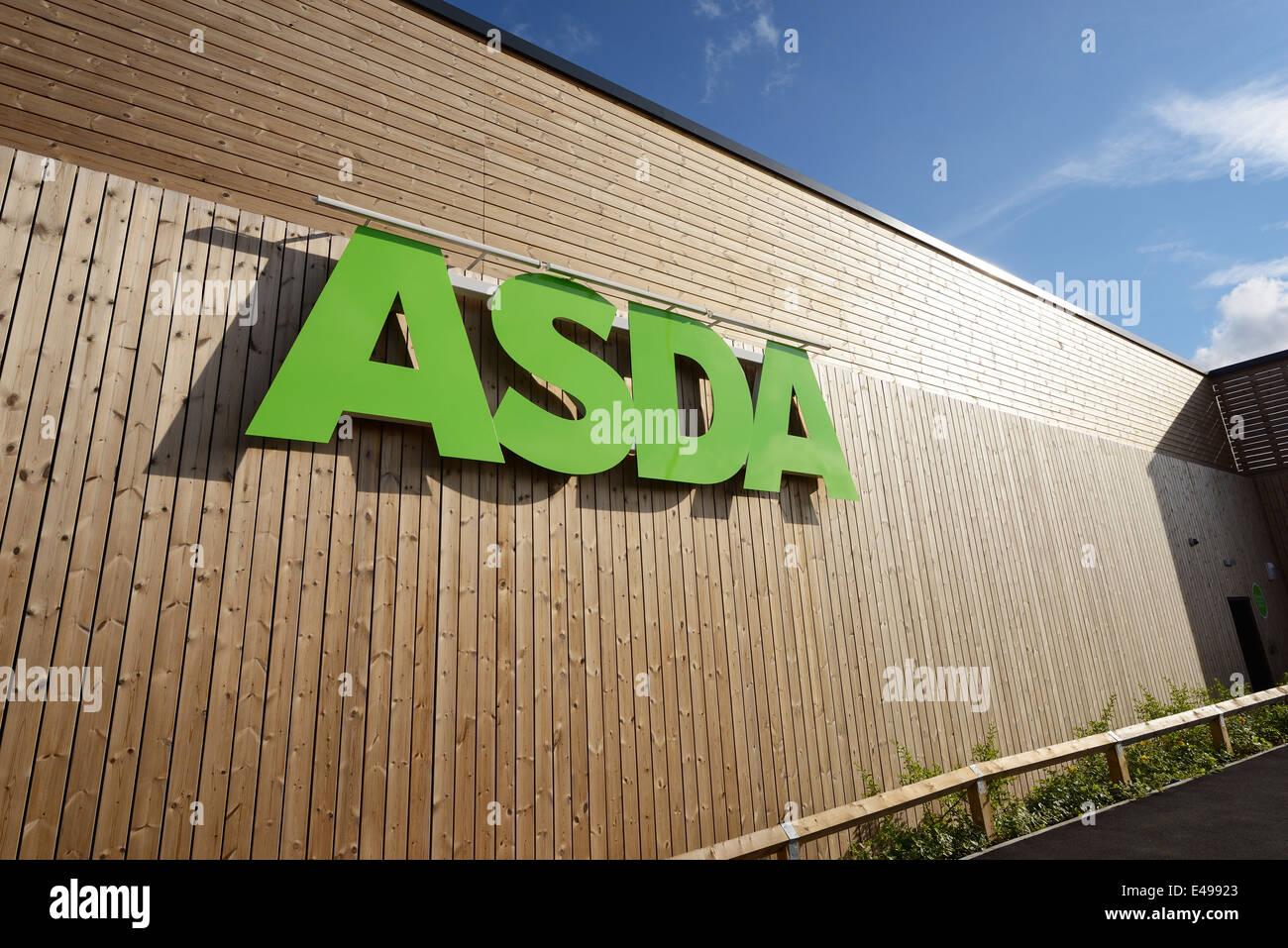 Asda hi-res stock photography and images - Alamy