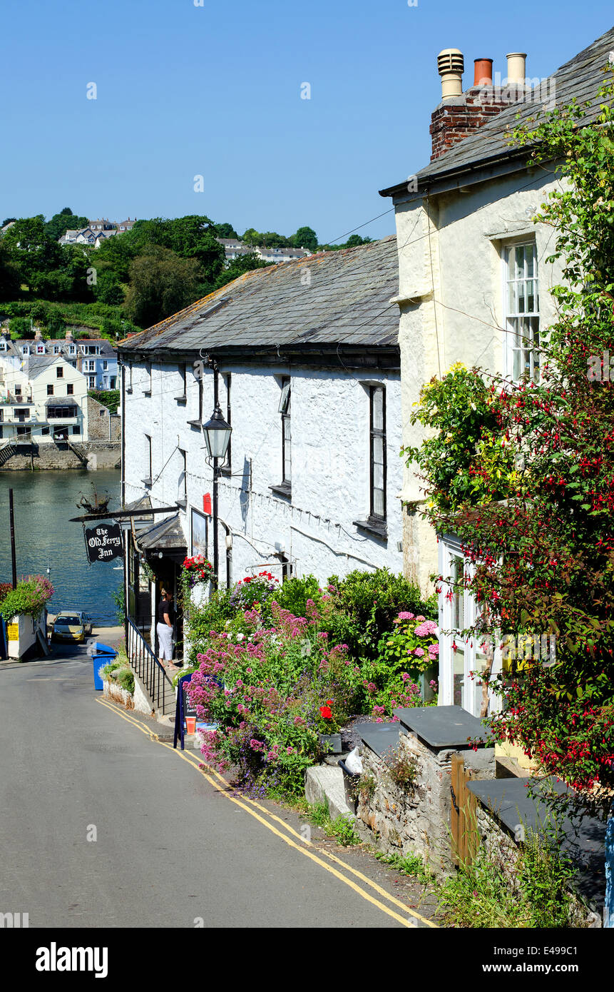 The riverside village of Bodinnick near Fowey in Cornwall, UK Stock ...