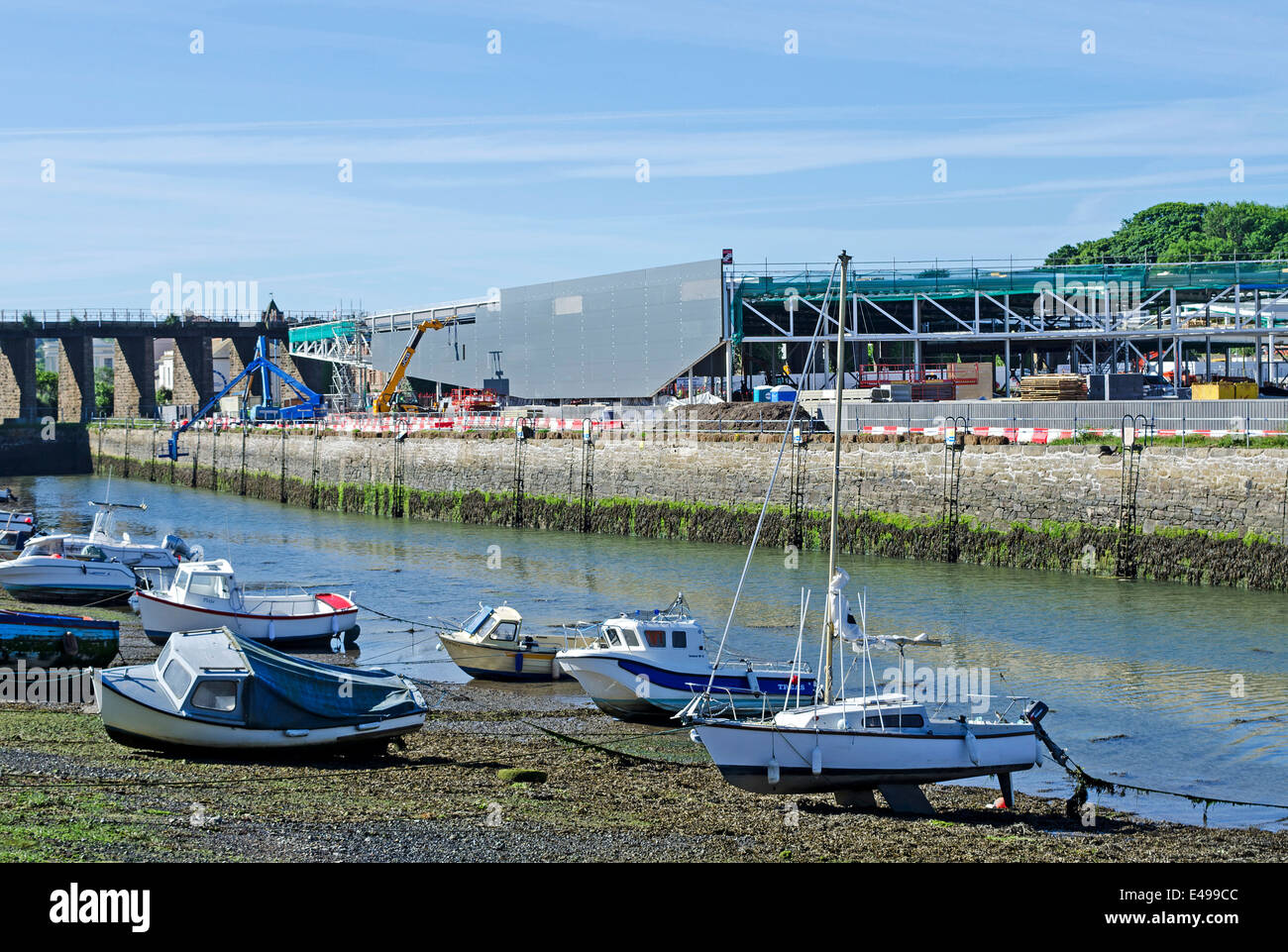 Hayle harbour cornwall hi-res stock photography and images - Alamy