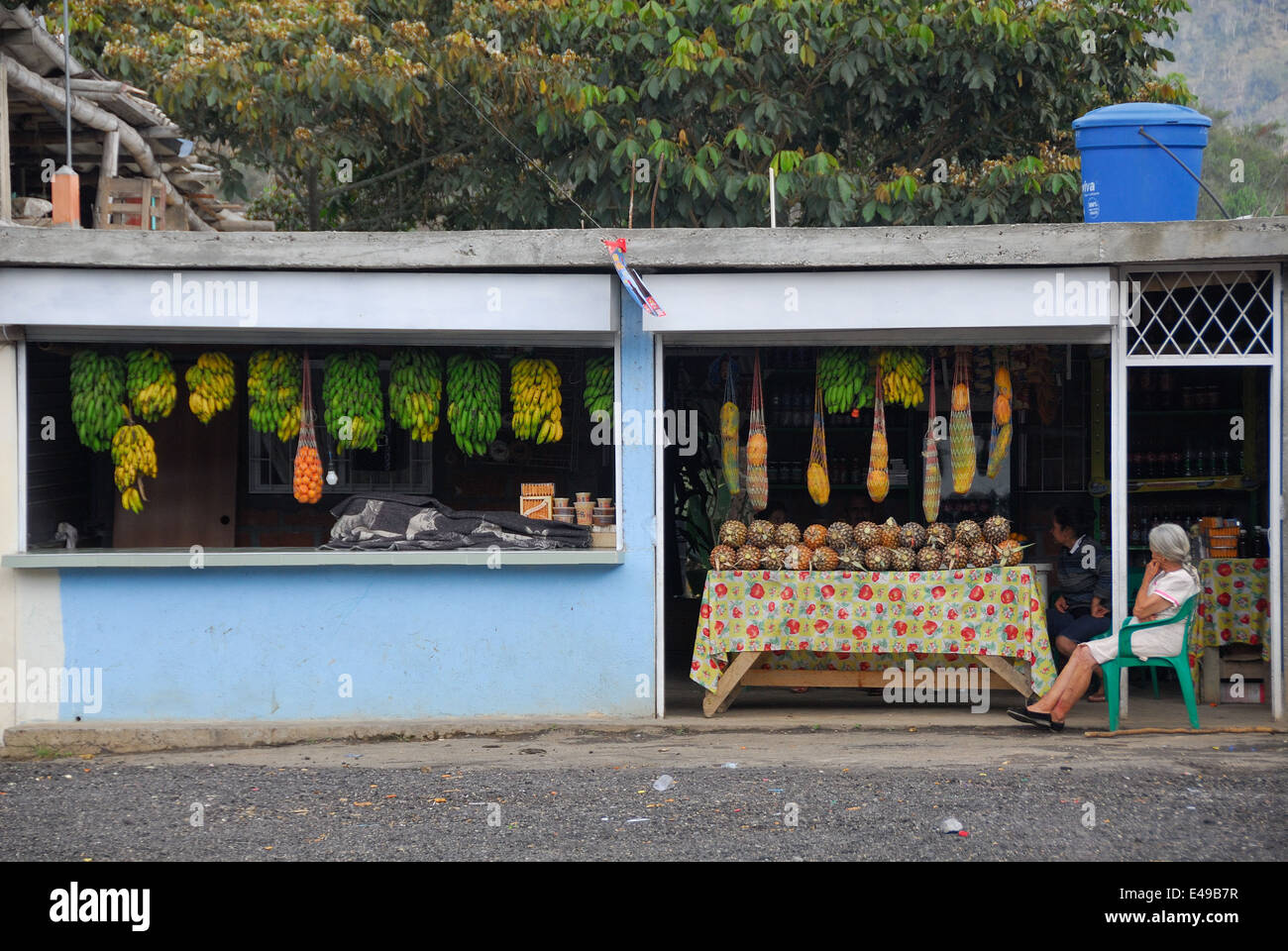Roadside store hi-res stock photography and images - Alamy