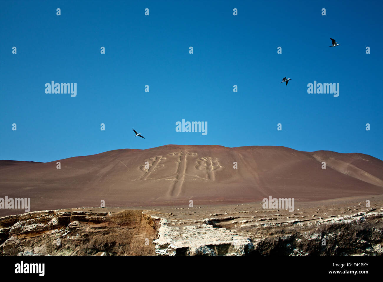 El Candelabro. Ballestas Islands, Paracas, Peru Stock Photo - Alamy