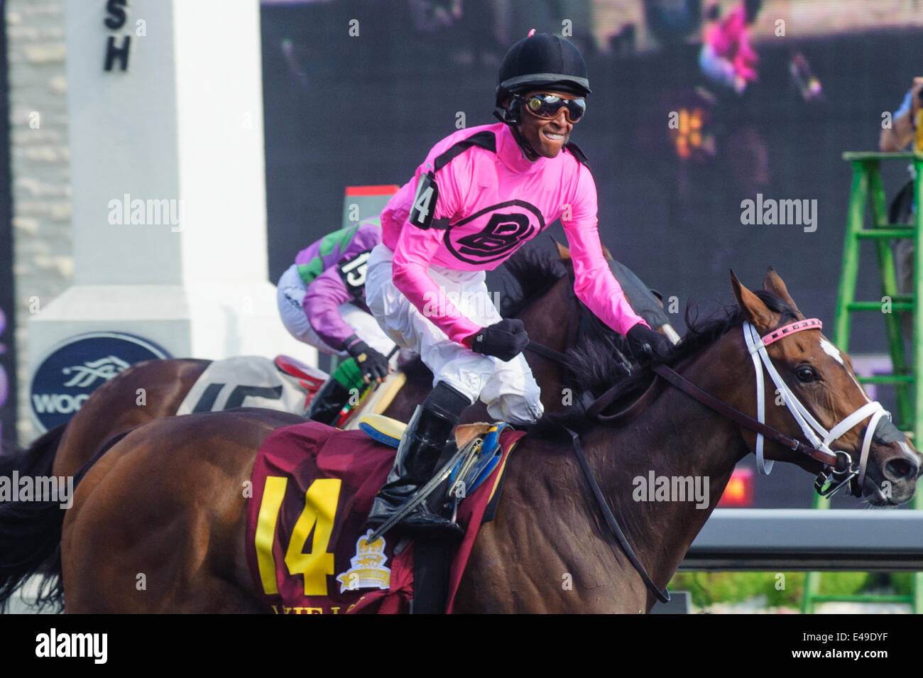 Patrick husbands woodbine hi-res stock photography and images - Alamy