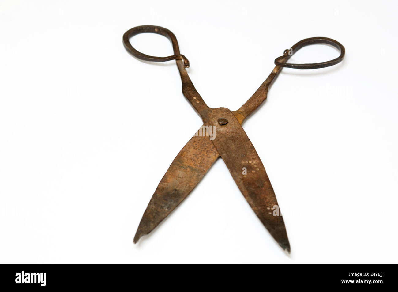 Antique scissors hi-res stock photography and images - Alamy