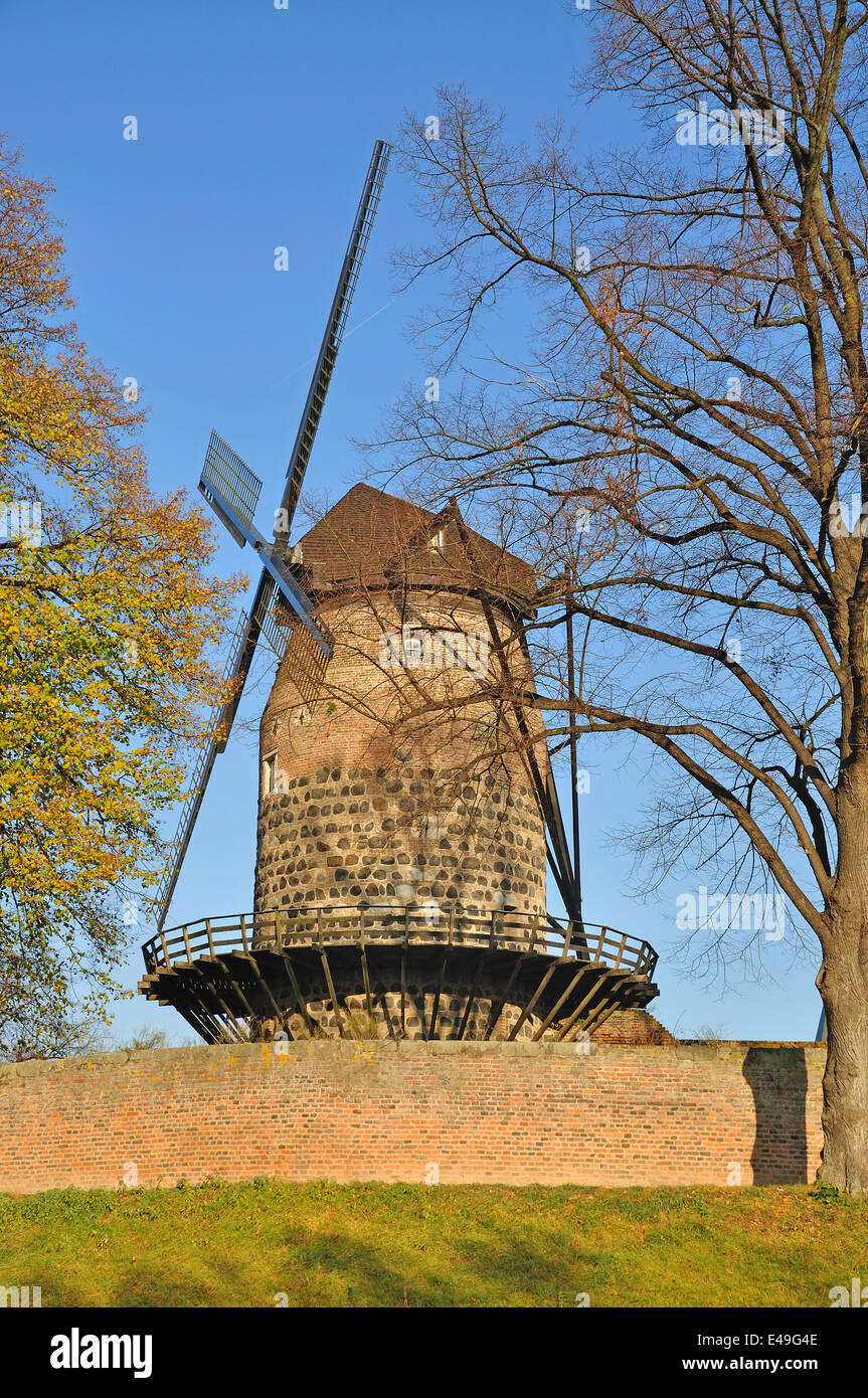 Zons Germany High Resolution Stock Photography and Images - Alamy