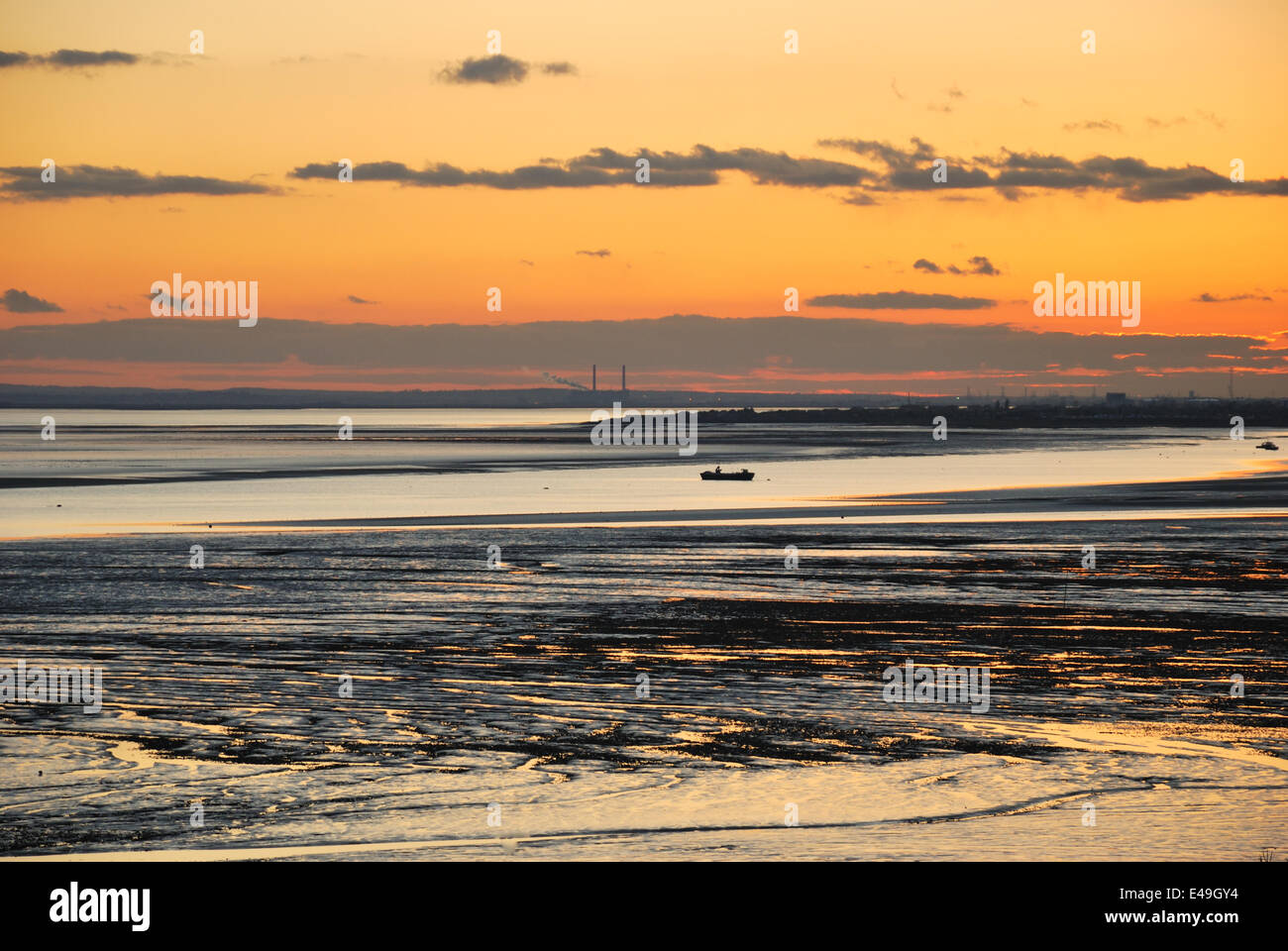Over estuary hi-res stock photography and images - Alamy