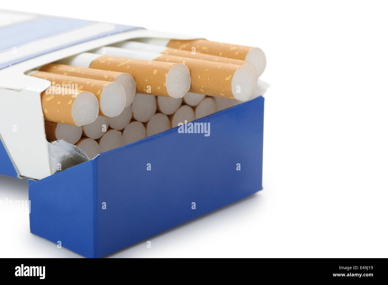 Blue cigarettes packet hi-res stock photography and images - Alamy