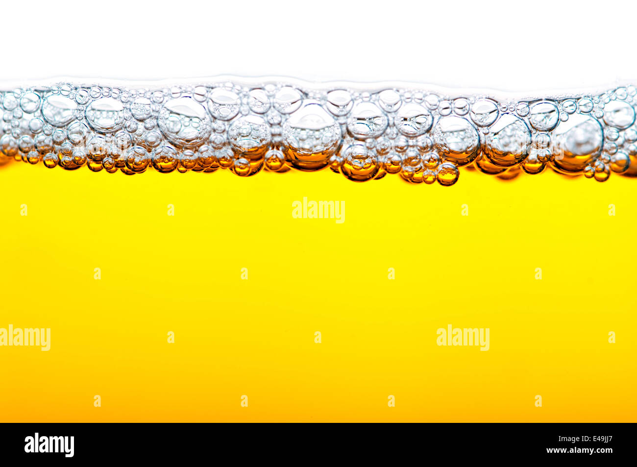 beer with foam Stock Photo - Alamy