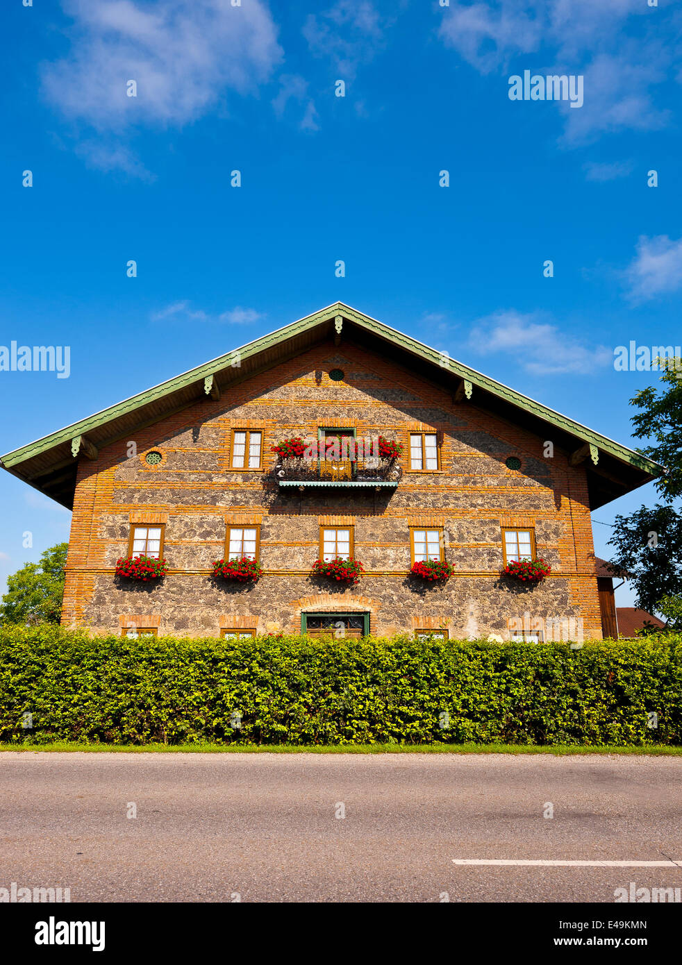 German bavarian house hi-res stock photography and images - Alamy
