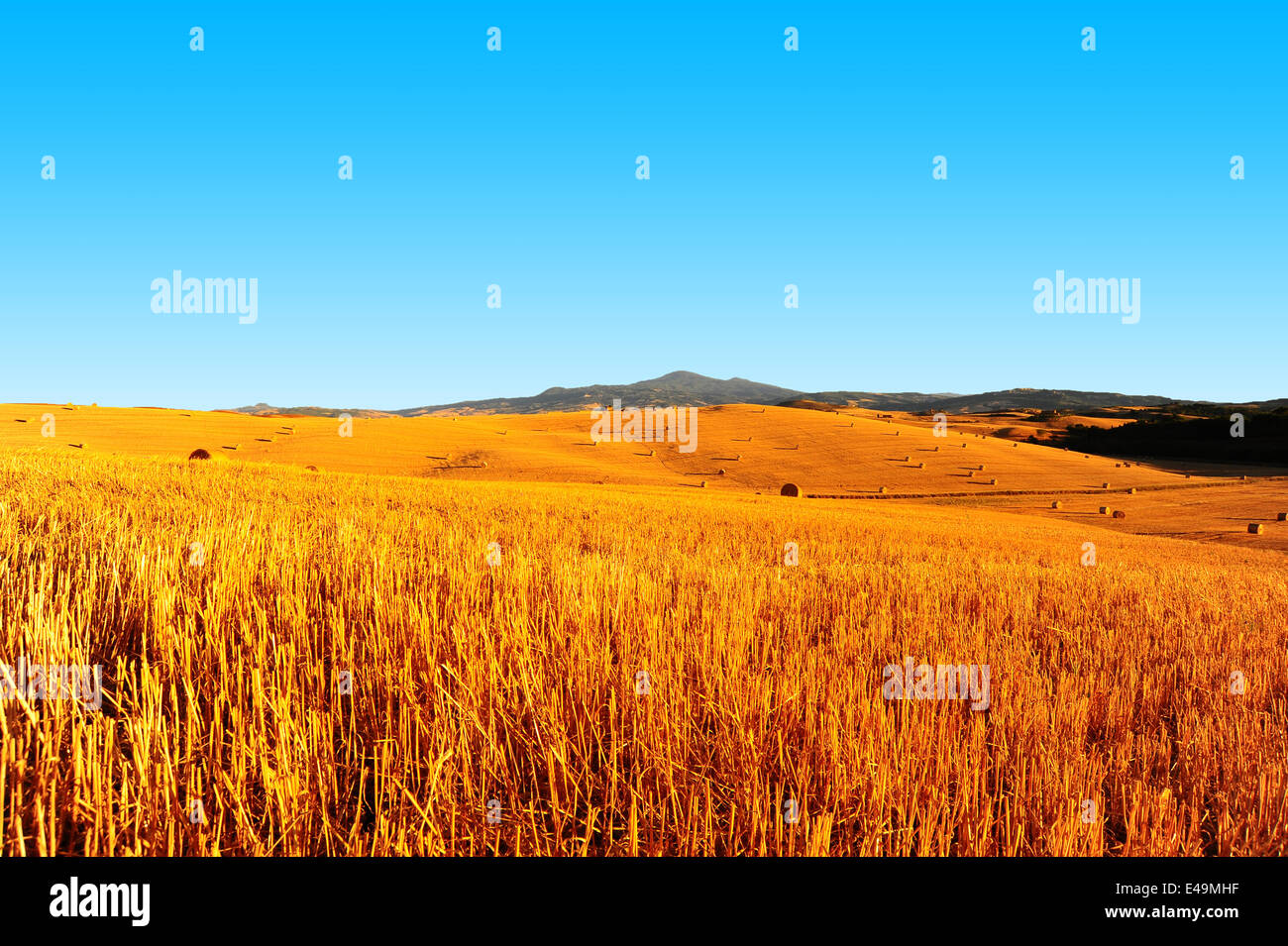 Hill mountain landscape shadow vista hi-res stock photography and ...