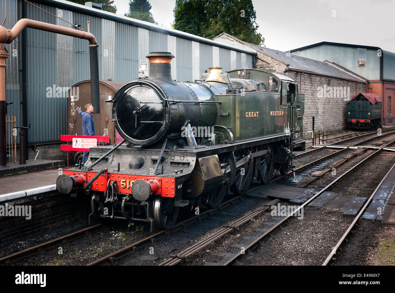 GWR tank engine No 5164 in Bridgnorth railway station after receiving ...