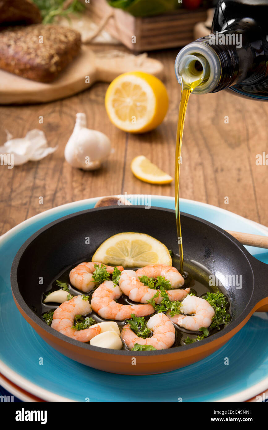 Oil poured pan hi-res stock photography and images - Alamy