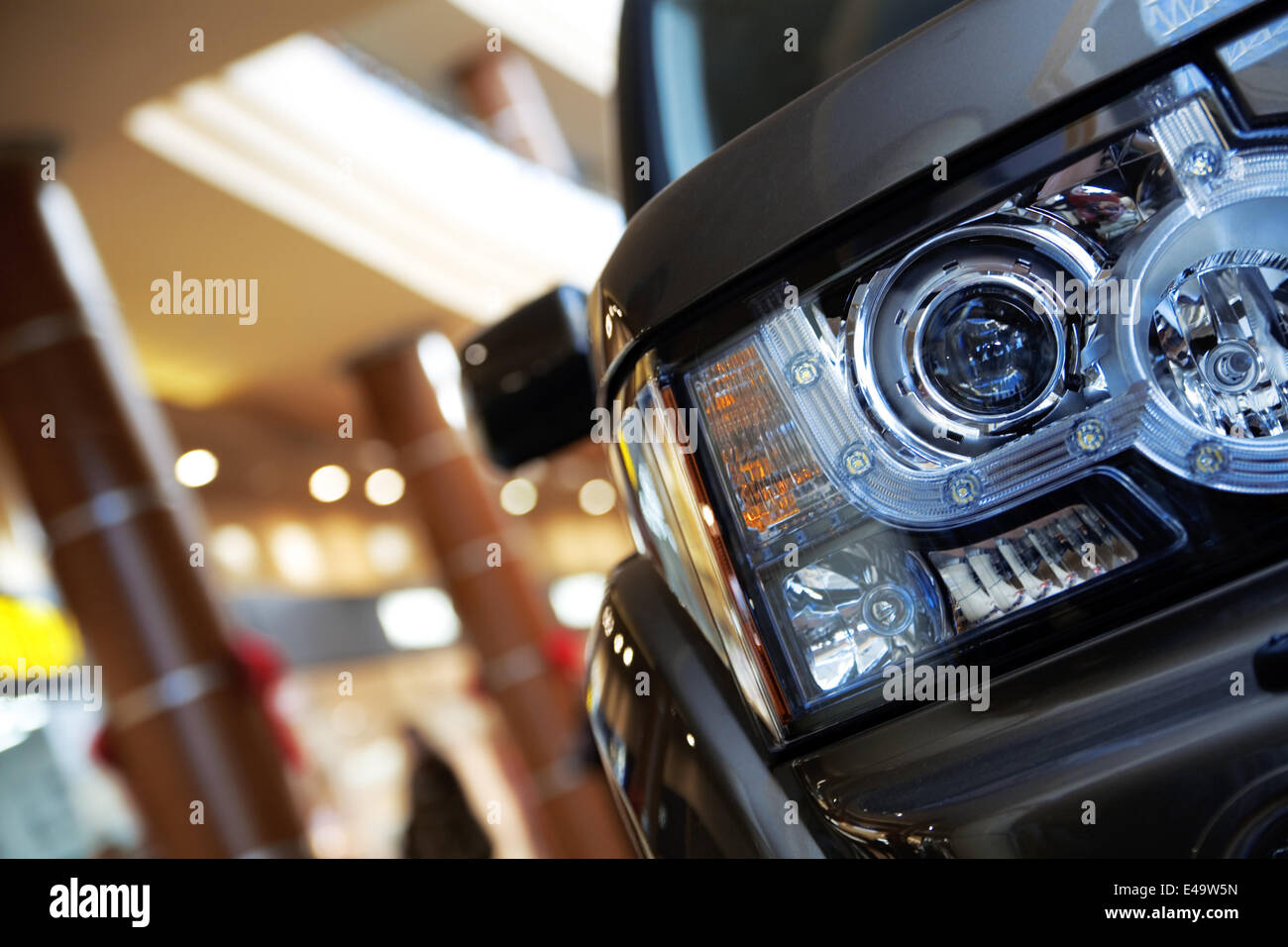 Large headlights hi-res stock photography and images - Alamy
