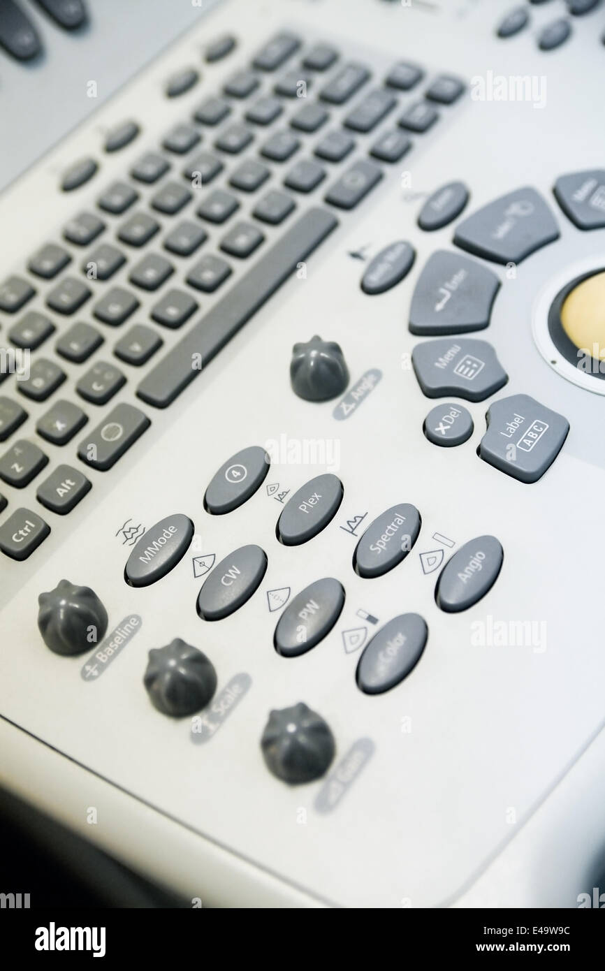 keyboard modern medical ultrasound device Stock Photo - Alamy