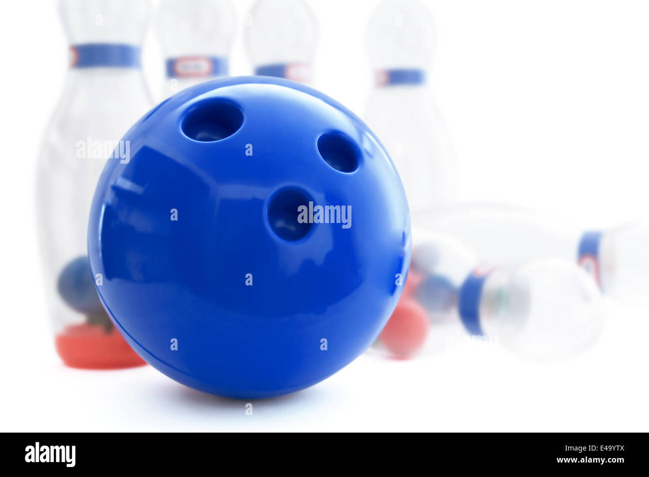 pins and ball for play in bowling Stock Photo - Alamy