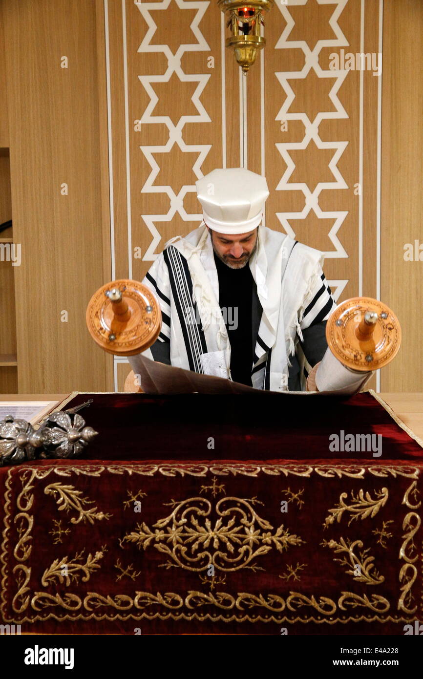 Reading of the Torah in Beth Yaacov Synagogue, Paris, France, Europe ...