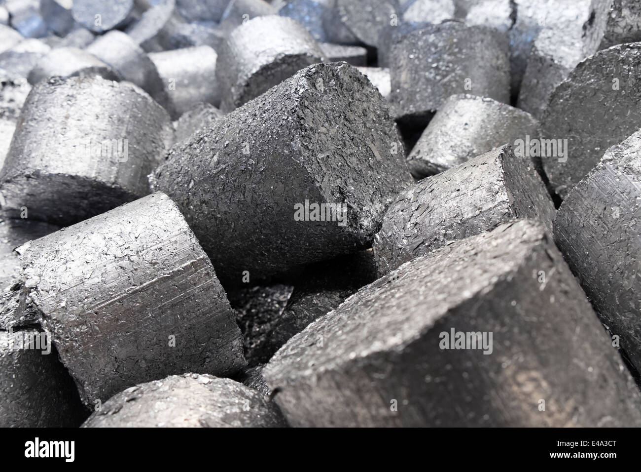 Aluminium in a scrap metal recycling plant Stock Photo - Alamy