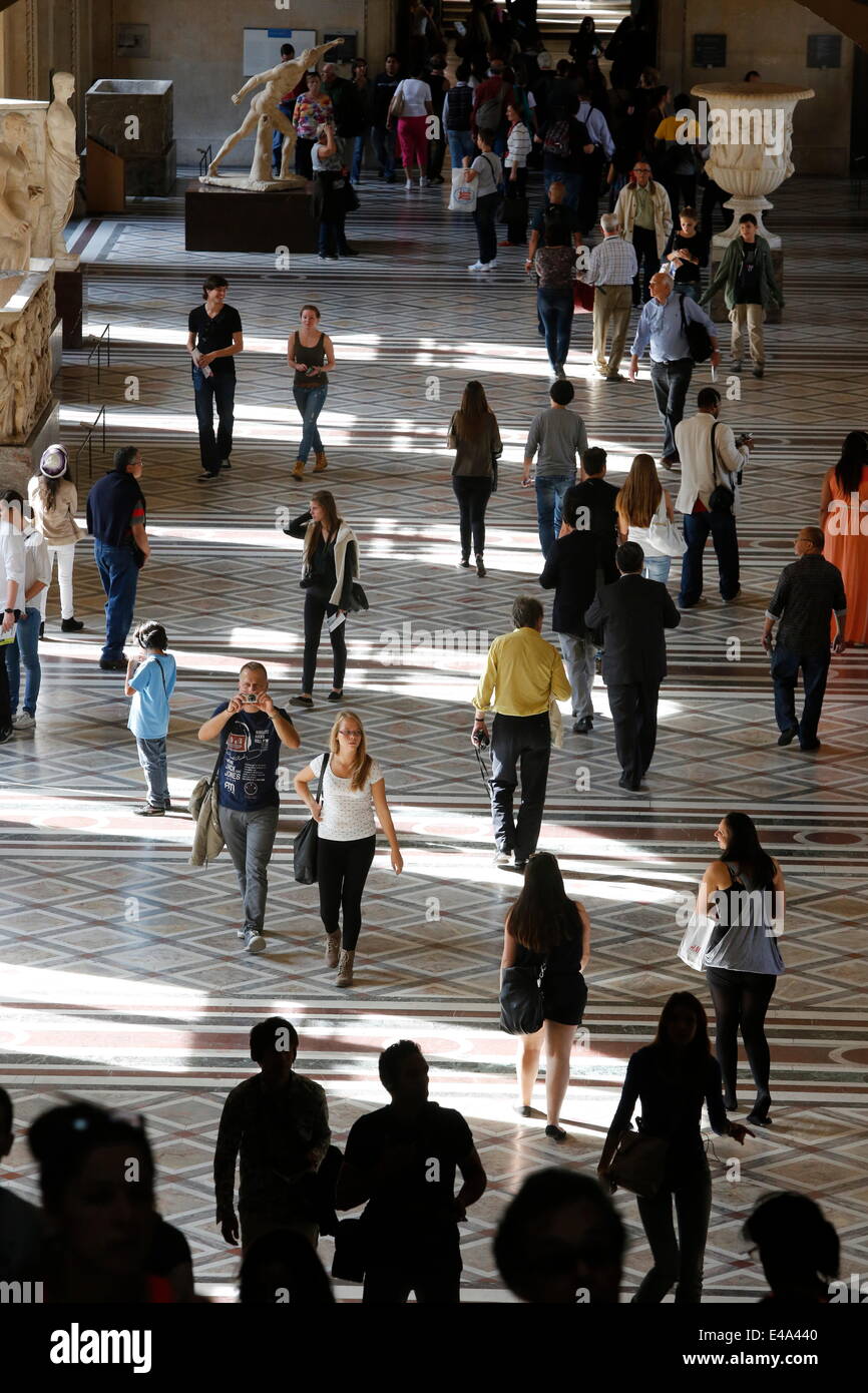 Visitors in the Louvre Museum, Paris, France, Europe Stock Photo - Alamy