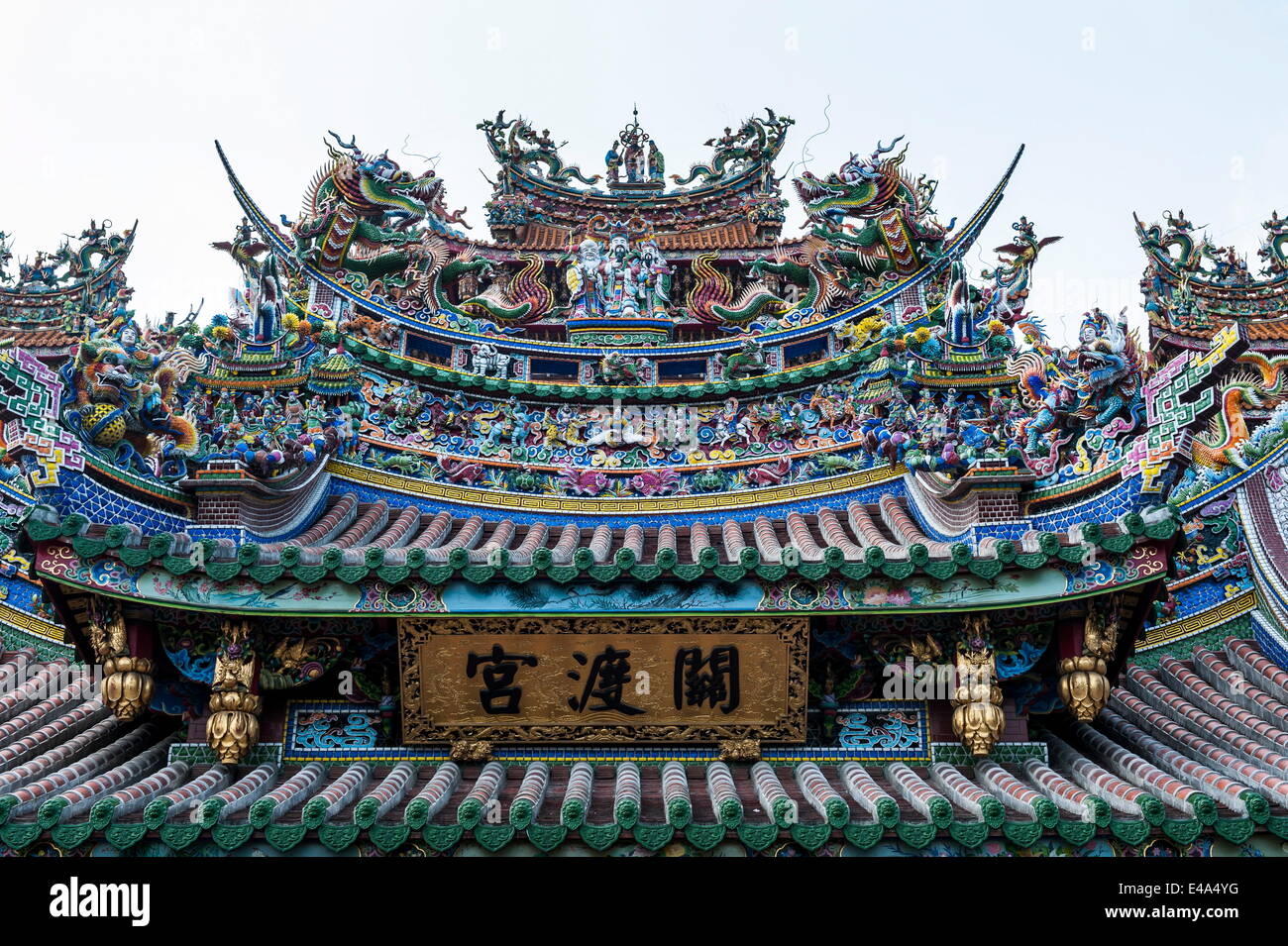 Colourful ornamented roof, Guandu temple, Guandu, Taipeh, Taiwan, Asia ...