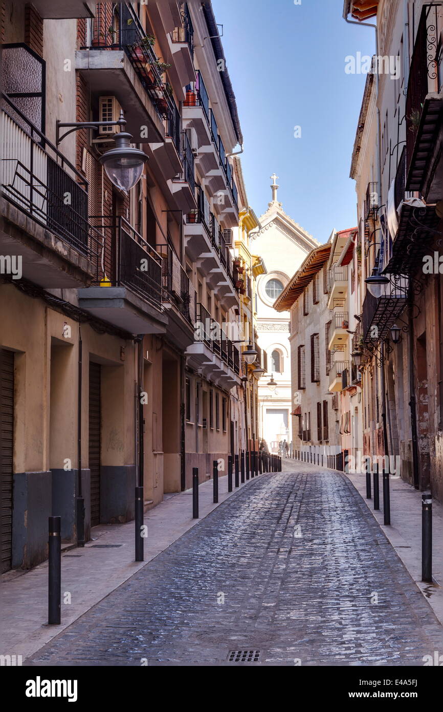 Narrow streets valencia spain hi-res stock photography and images - Alamy
