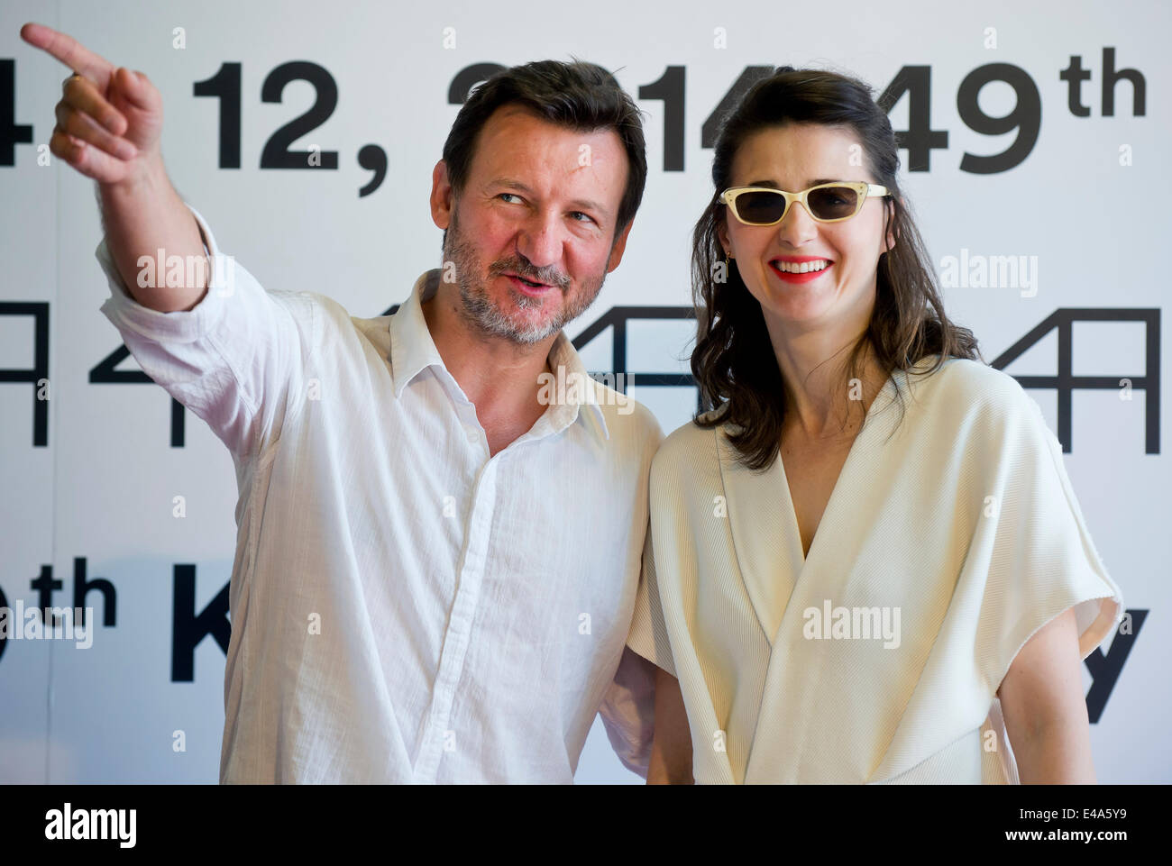 Major character actor Robert Wieckiewicz and actress Agnieszka ...