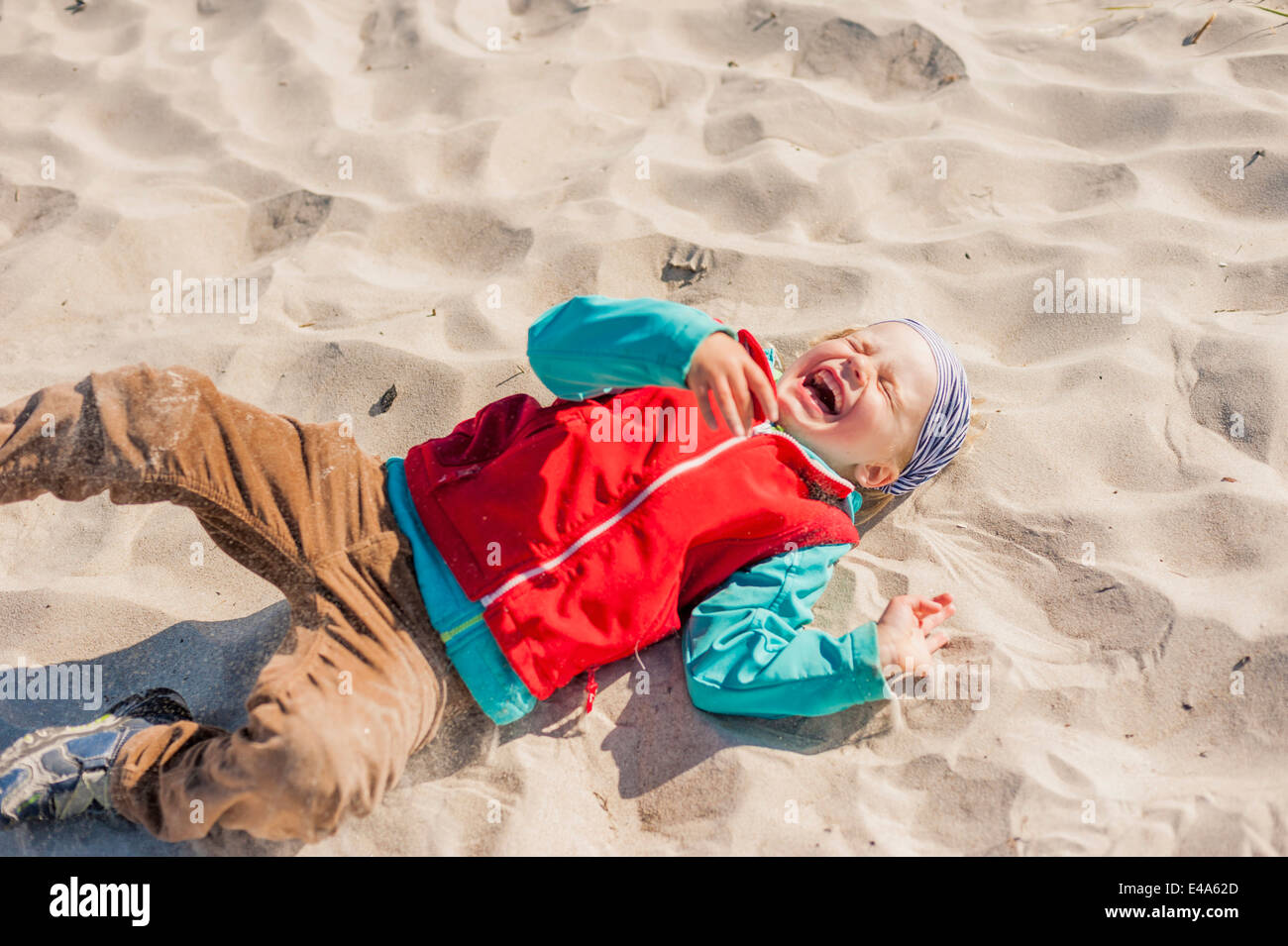 Cry sand hi-res stock photography and images - Alamy