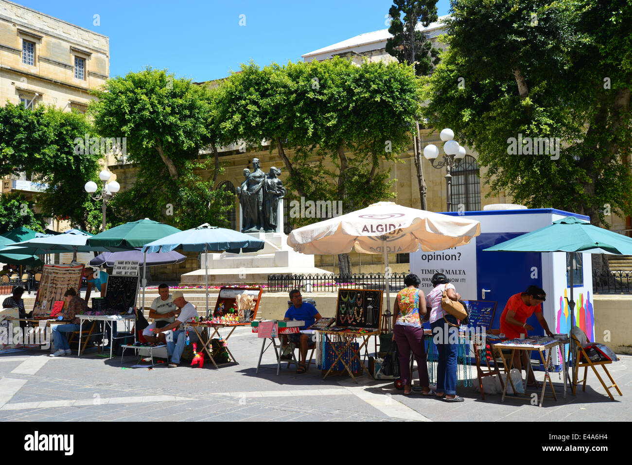 Valletta market hi-res stock photography and images - Alamy
