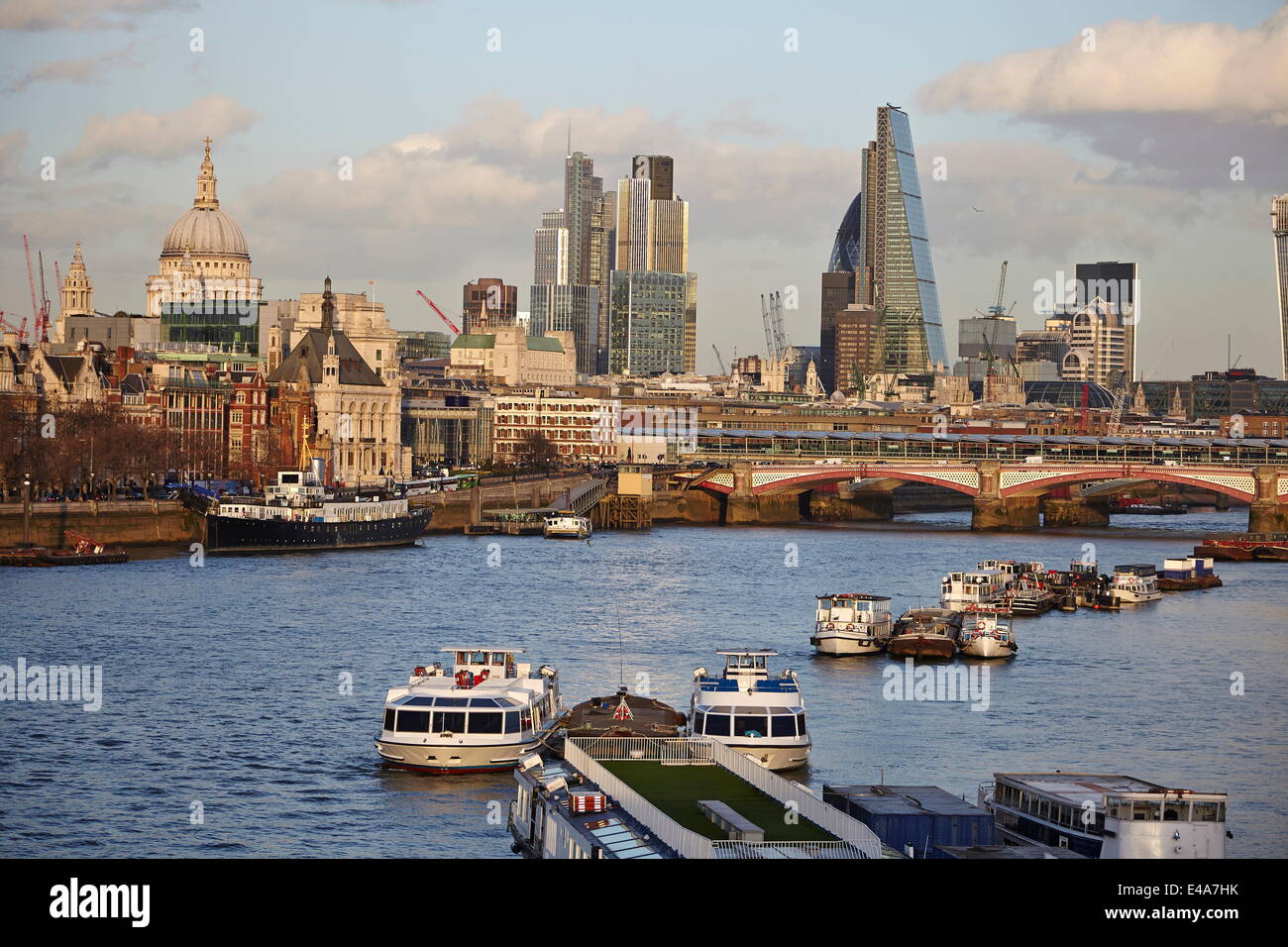 Waterloo bridge skyline london hi-res stock photography and images - Alamy