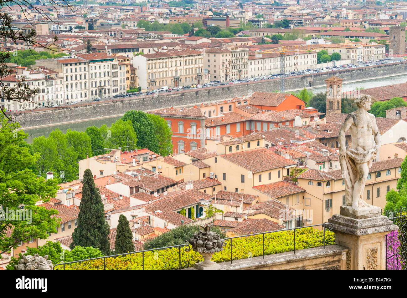 View of city center of Florence and River Arno, Florence (Firenze ...