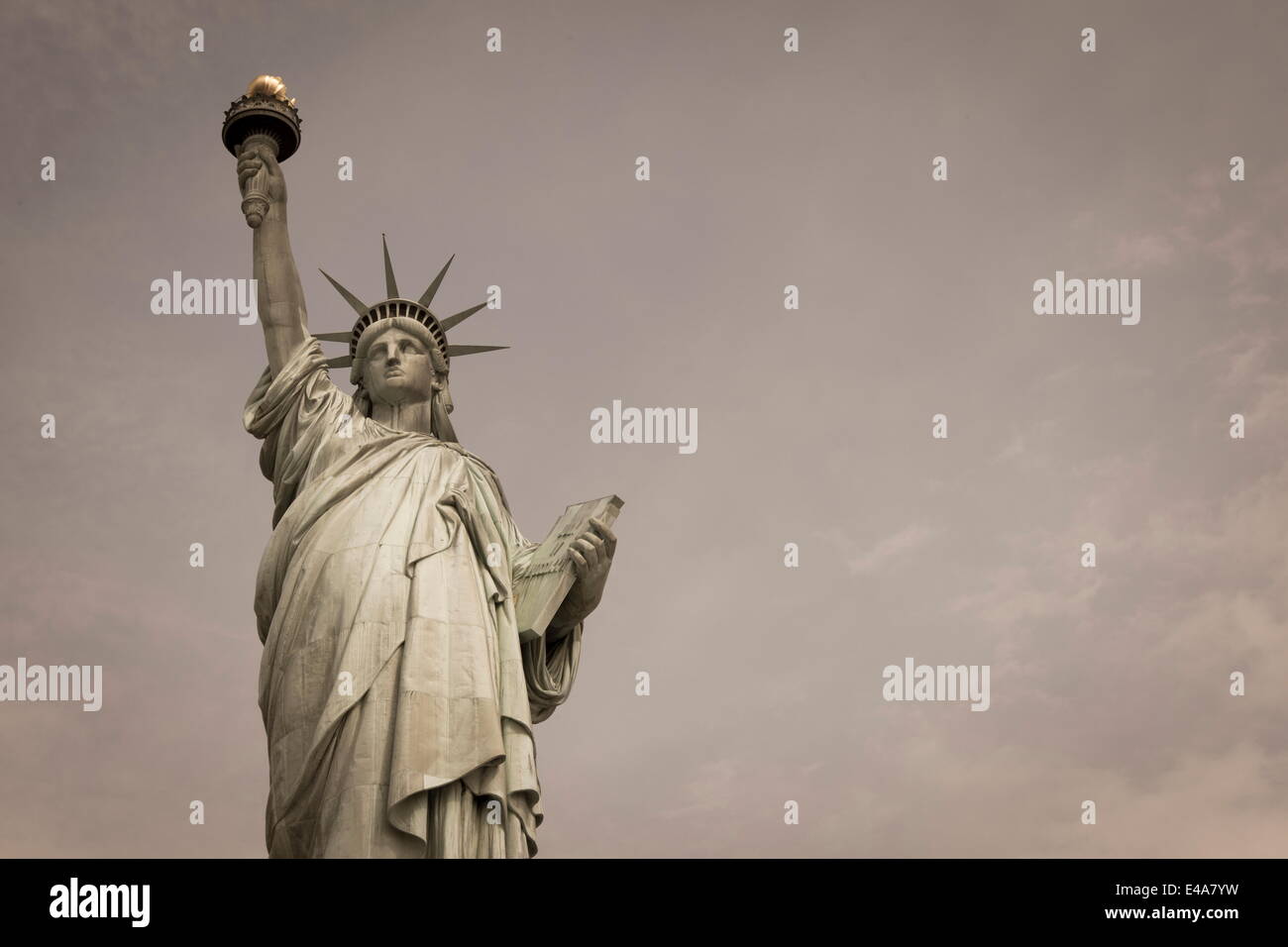 United states most famous statue hi-res stock photography and images ...