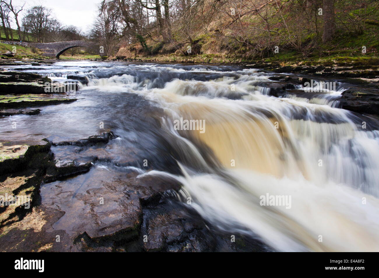 StainforthBridge and Stainforth Force on the River Ribble, Yorkshire ...