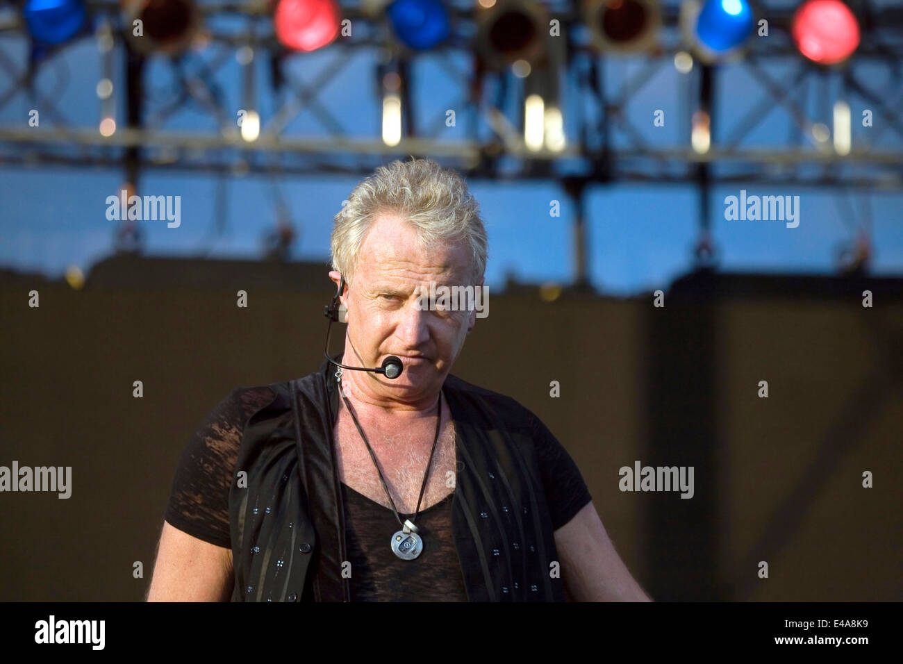 WASHINGTON, DC - JULY 9: Graham Russell of the band Air Supply perform ...