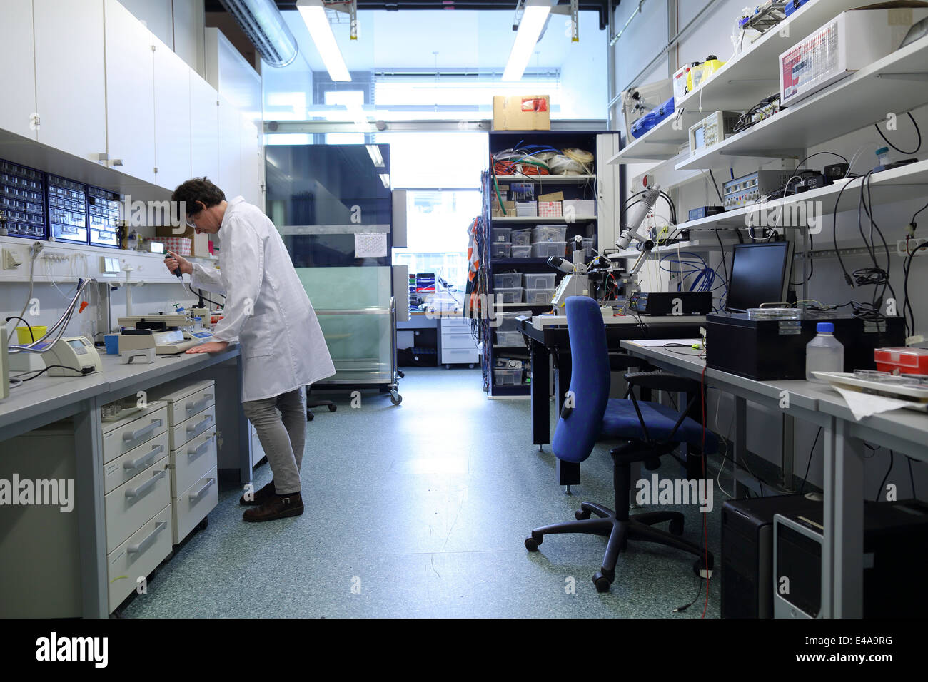 Scientist in a biological lab Stock Photo - Alamy