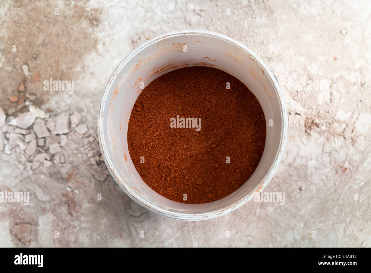 Dust bucket hi-res stock photography and images - Alamy