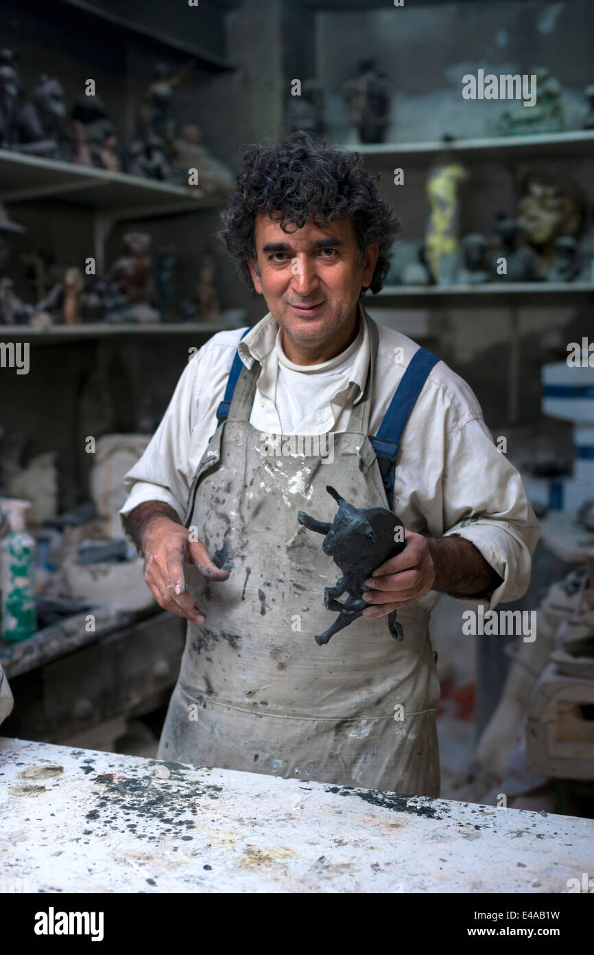 Worker art hi-res stock photography and images - Alamy