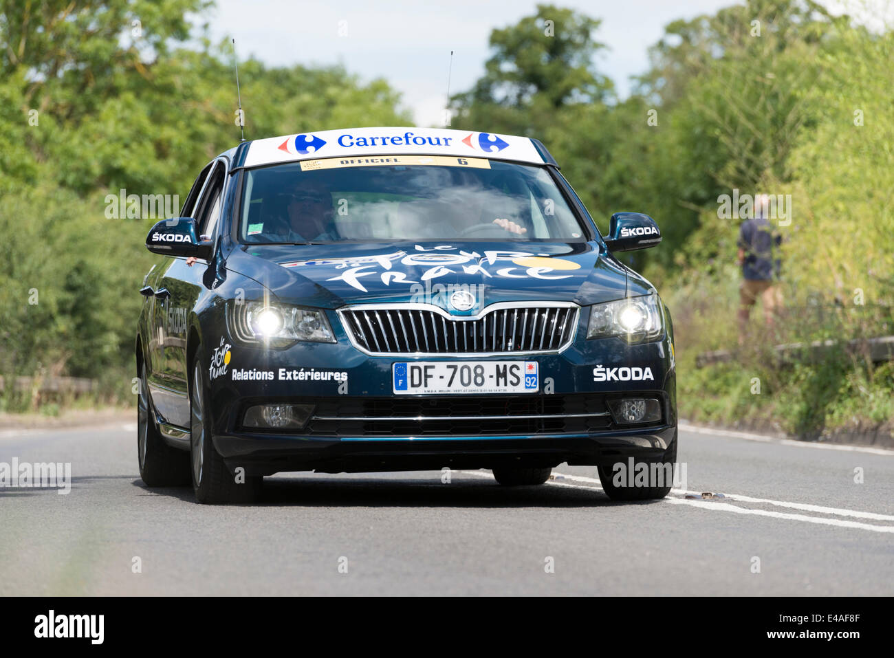 Stapleford near Cambridge, UK. 7th July, 2014. An official car ...