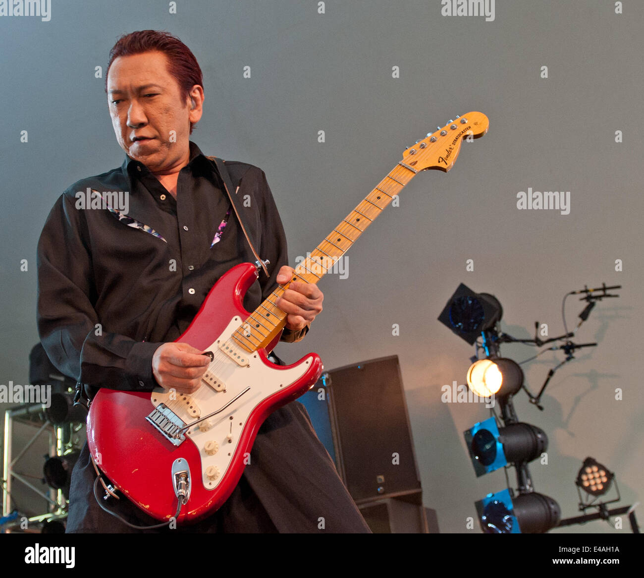 Great Tew, Oxfordshire, UK. 06th July, 2014. Hotei performs on the ...