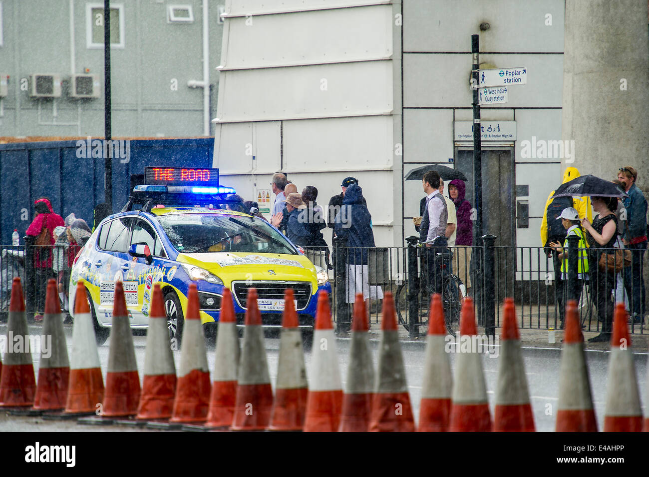 Third leg hi-res stock photography and images - Alamy