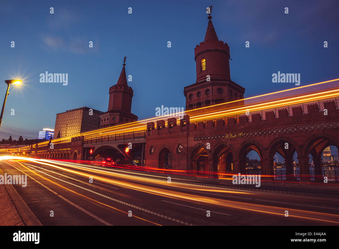 Germany, Berlin, Friedrichshain-Kreuzberg, Oberbaum Bridge, Light Trail ...