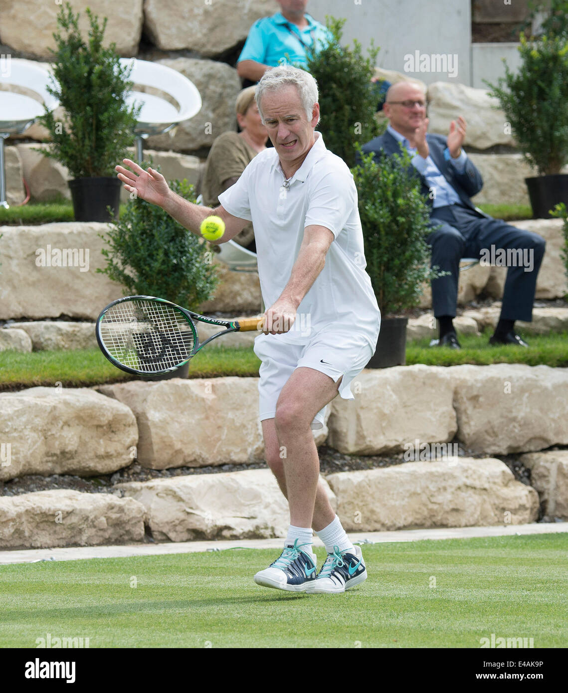 John mcenroe tennis player hi-res stock photography and images - Alamy