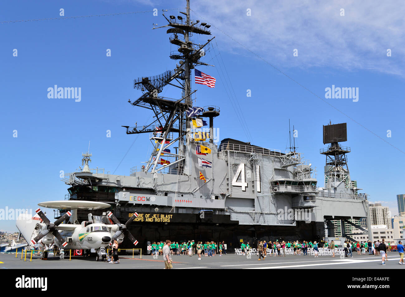 E-2 Hawkeye on the Flight deck of USS Midway in San Diego harbour Stock ...