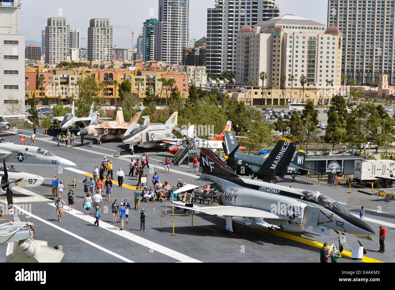 Uss midway museum hi-res stock photography and images - Alamy