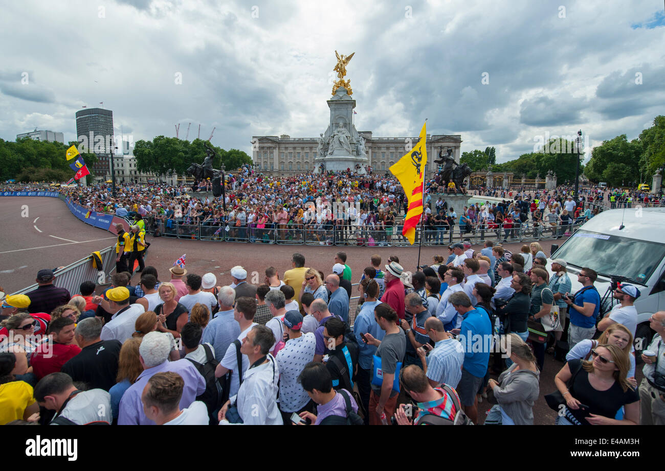 7th roundabout hi-res stock photography and images - Alamy