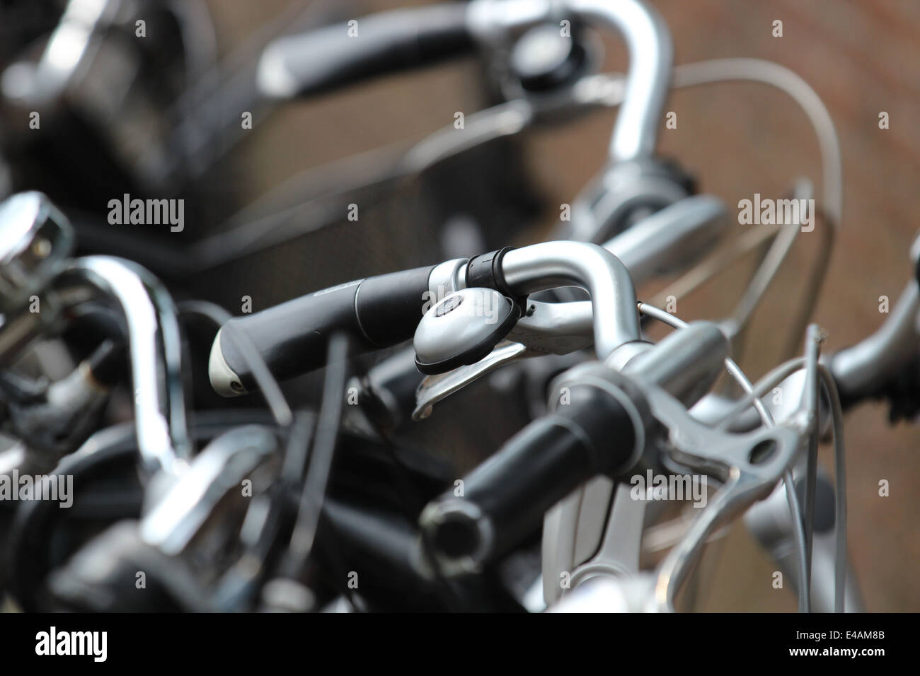 Bike handlebars hi-res stock photography and images - Alamy